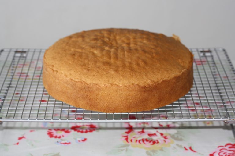 My Mum's Madeira Cake Recipe Is The Best In The World - Cakes Bakes And ...